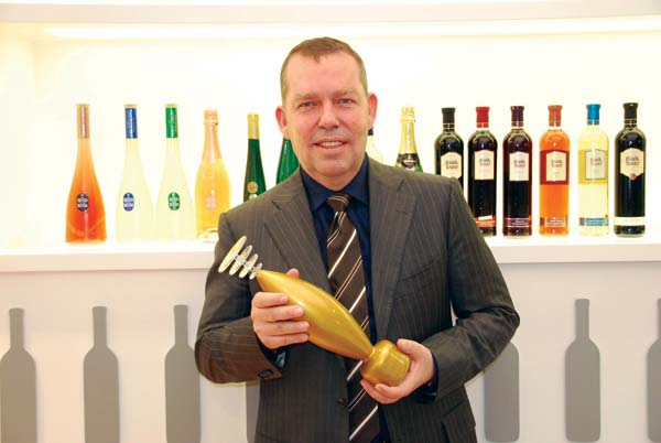 Carl Reh honoured as “National Wine Businessman of the Year ...